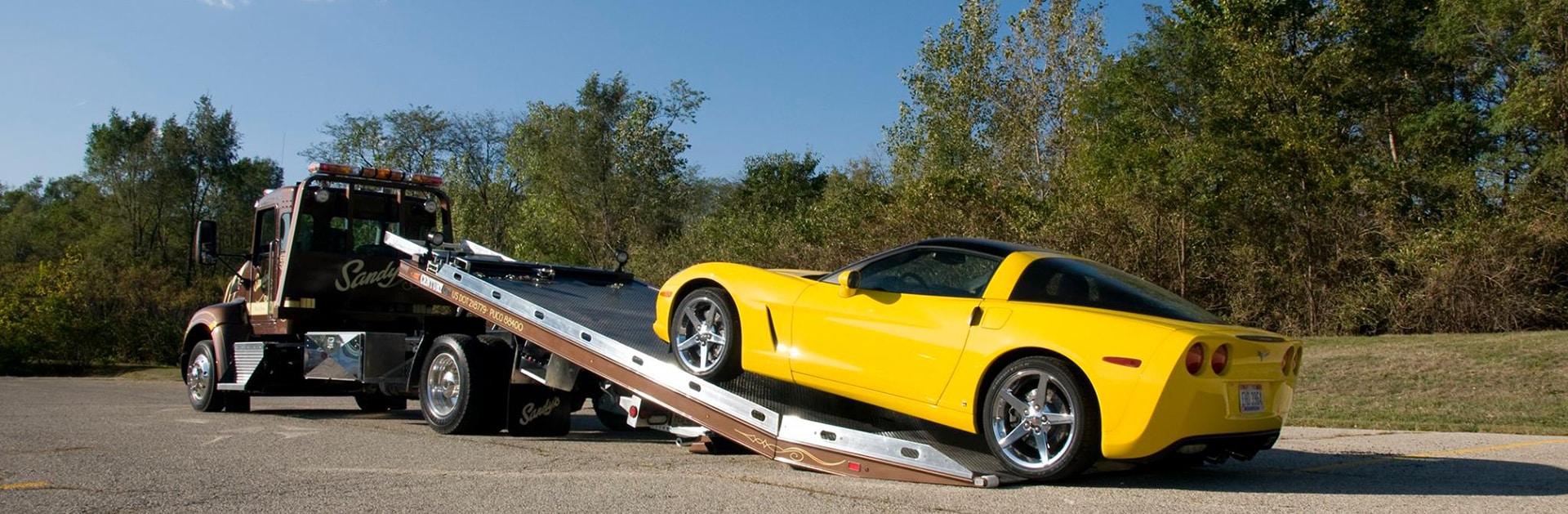 Request a Tow - Sandy's